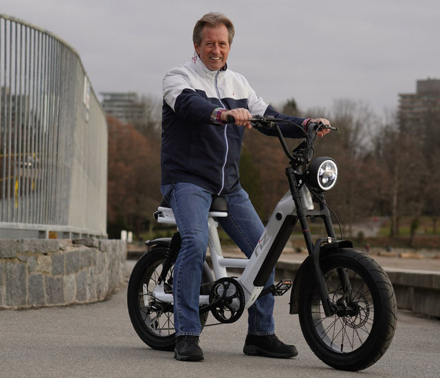 How to Stay Safe While Commuting by Bike: 7 Tips For Commuting – Rize Bikes